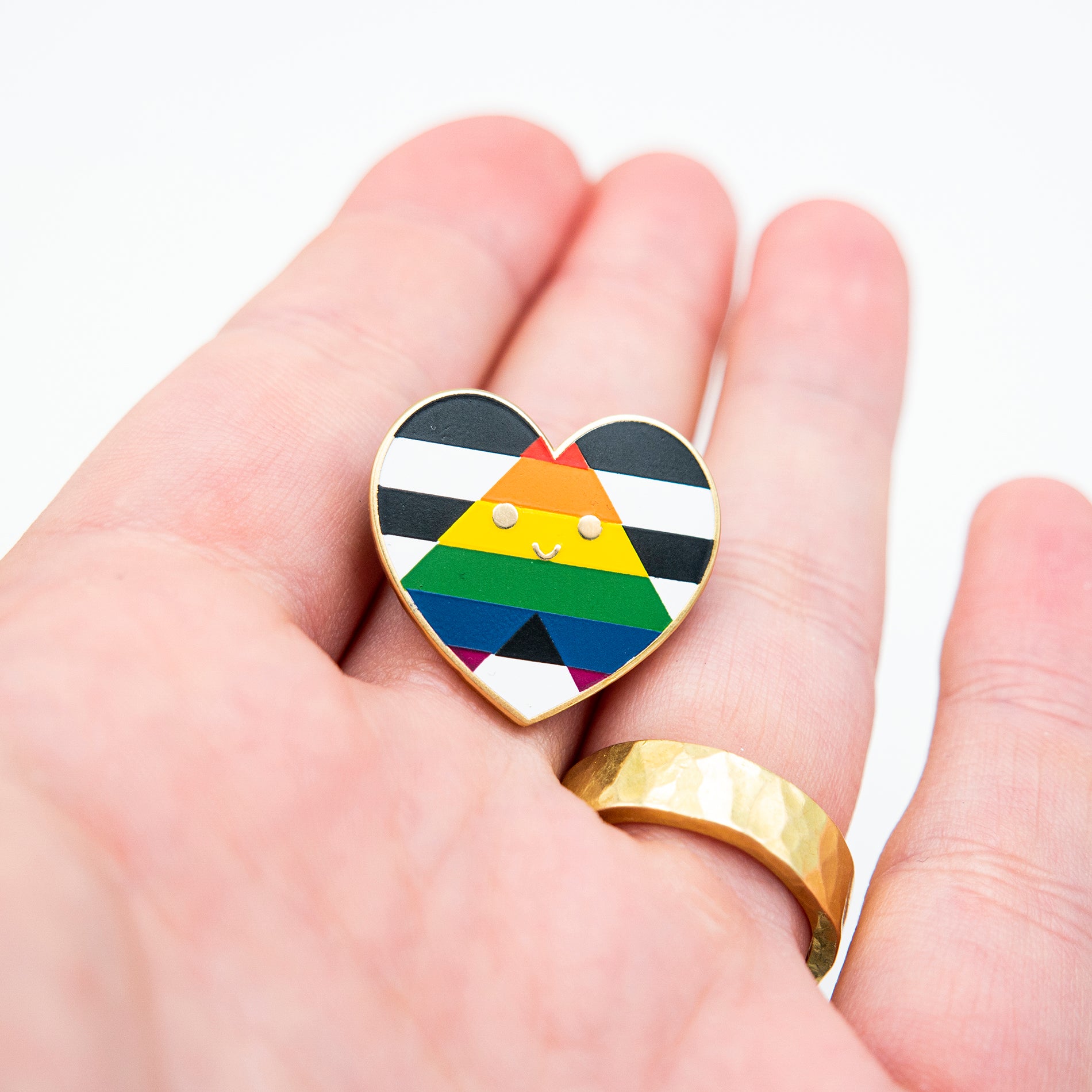Straight Ally Pride Flag Heart Pin - Pride LGBTQAI+ Enamel Pin – LeonRomer